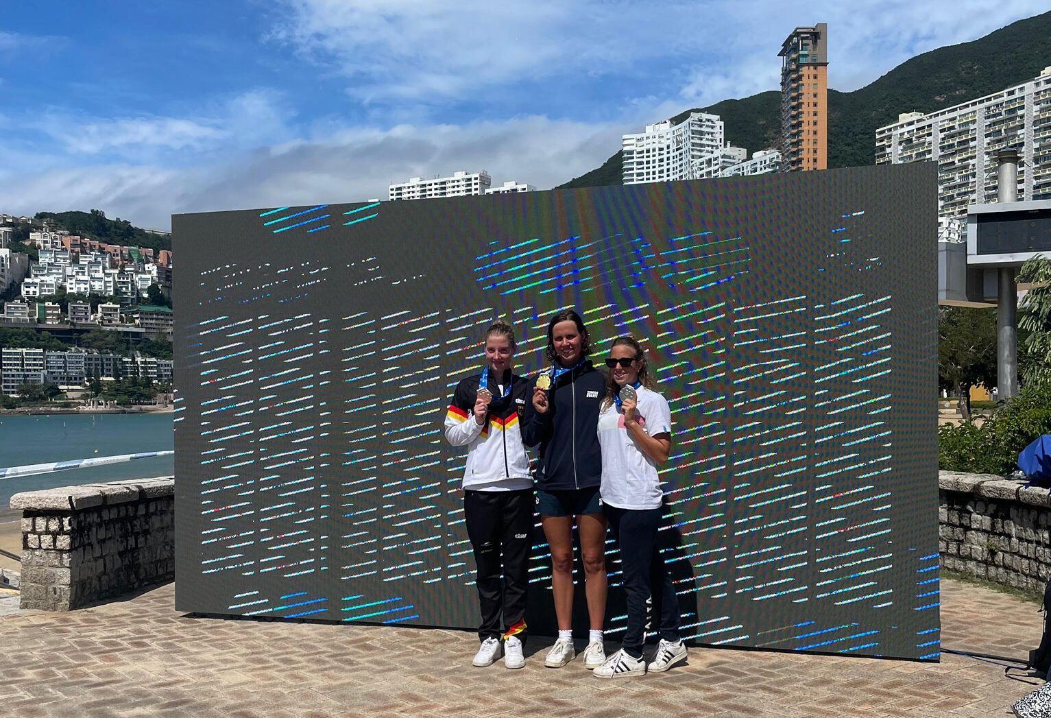 Lea Boy holt Weltcup-Bronze in Hongkong, ist nun Gesamtzweite - Swim+More