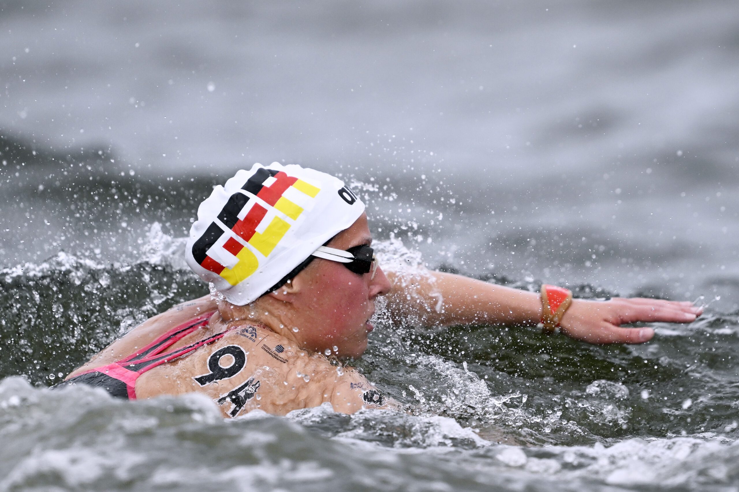 Lea Boy schwimmt völlig unerwartet Weltrekord bei den Masters - Swim+More