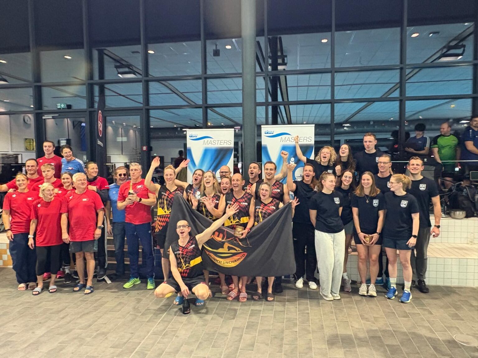 Masters der SG Stadtwerke München werden Mannschaftsmeister - Swim+More